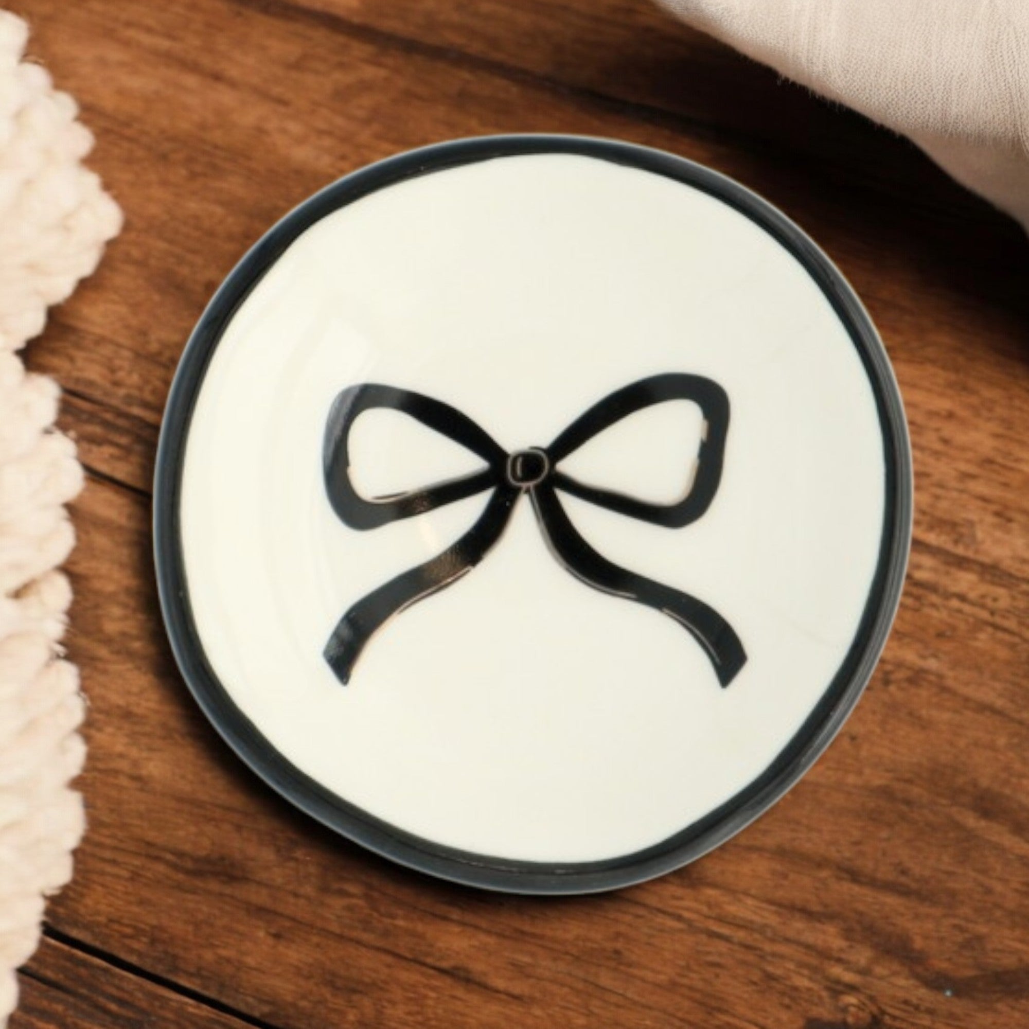Black Bow - Ring Dish – Mellow Monkey