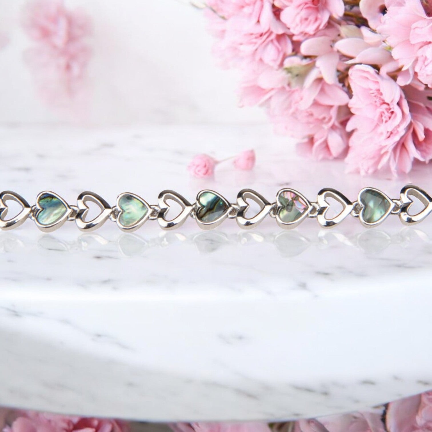 Wild Pearle Gentle Hearts Bracelet – Mellow Monkey