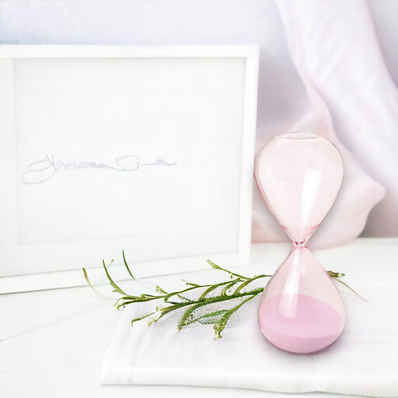 Lilac Ombre Tinted 15 Minute Hourglass Timer 6 1 2 in Mellow Monkey lilac-ombre-tinted-15-minute-hourglass-timer-6-1-2-in-mellow-monkey