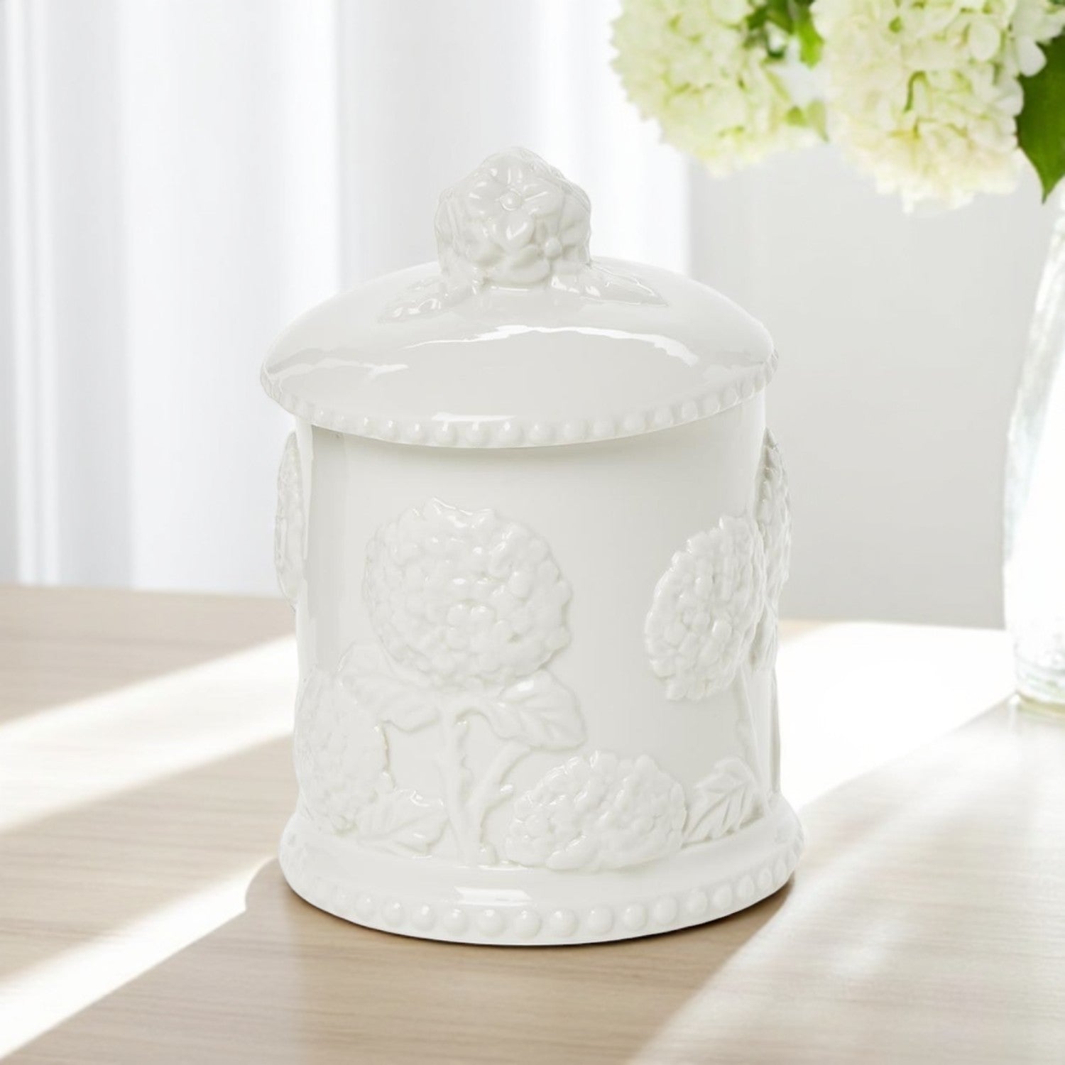 Hydrangea Candle with Fresh Blooms Scent - 6-1/2-in – Mellow Monkey